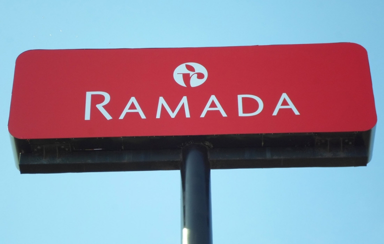 Cabinet/Box Signs | Florida Sign Group